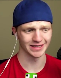 Watch S06 E09 - This Whole Minecraft Map Is in a Cube ...