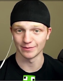 Watch S06 E08 - Minecraft Houses Underwater and in the Sky ...