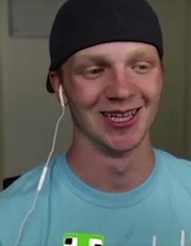 Watch S06 E14 - Craziest Minecraft Pocket-Edition Trolls & Traps ...